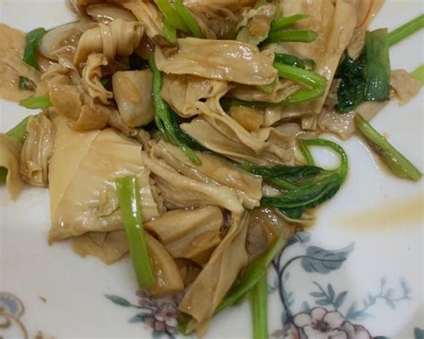 【炒腐竹的做法步骤图，炒腐竹怎么做好吃】dinner是子玲呀下厨房