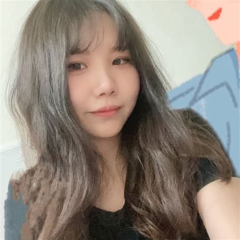 ฅ ´ ω ` ฅ Is Cth • Threads Say More