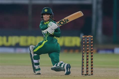 Sidra Ameen R Womencricketers