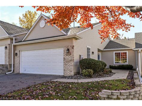 1806 Merlot Curve Eagan Mn 55122 Mls 6273262 Edina Realty