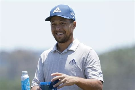 Xander Schauffele Keeping Leader Scottie Scheffler In Check At Tour Championship