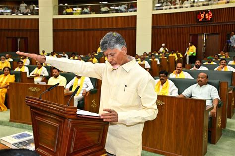 Ap Assembly ఏపీ అసెంబ్లీ సమావేశాలు హాజరైన ఎమ్మెల్యేలు Ap Assembly