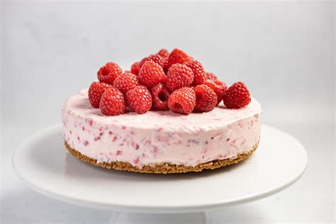 Frozen Raspberry Cheesecake — Everyday Gourmet