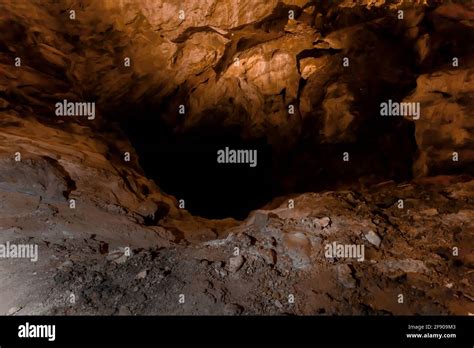 Bottomless Pit Hi Res Stock Photography And Images Alamy