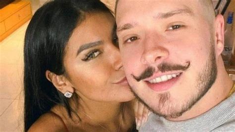 Pocah Abre O Jogo E Revela Se Terminou O Noivado