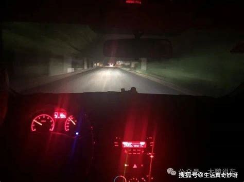 高速上遇到暴雨看不清路能靠边停车吗交警解释来了 搜狐汽车 搜狐网