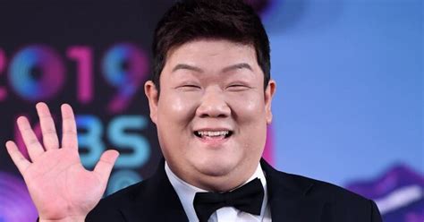 포토 유민상 해맑은 미소