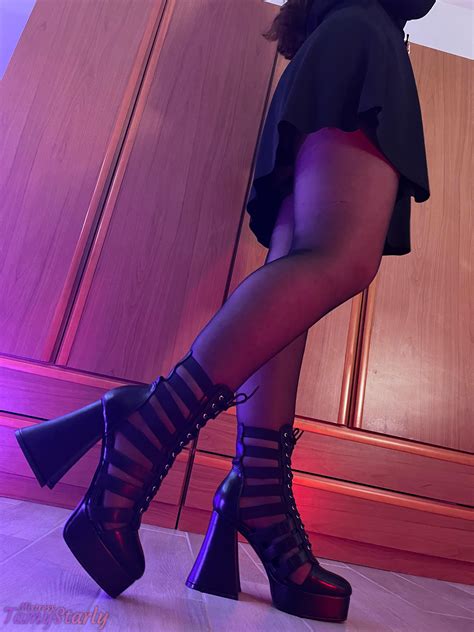 New Boots Mean New Photo Shoot💜🧡 Rbootfetish