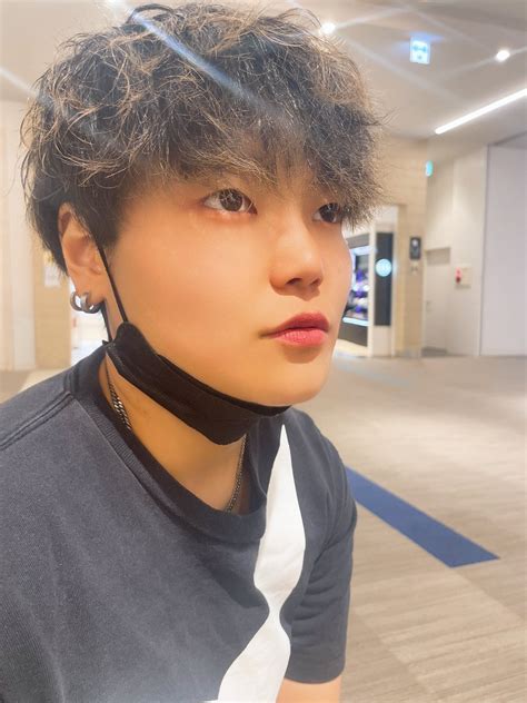 Sei On Twitter Rt Xxx Chiaki 08 リップどれにしようかなーこれダァって思ったけど試供品どれだったかわからない