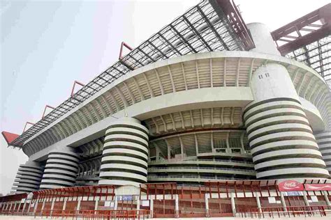 Stadio Milan a San Donato prime proteste e raccolta firme cosa è successo