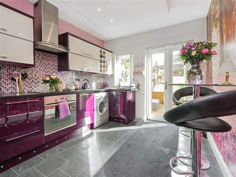 2 Bedroom Lower Cottage Flat For Sale In Bredisholm Road Baillieston