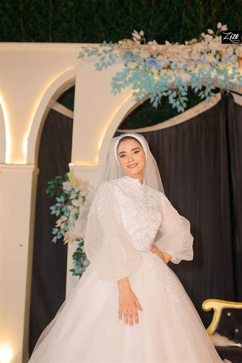 「فساتين ساتان سمبل」おしゃれまとめの人気アイデア｜pinterest｜larissa Wedding Dress