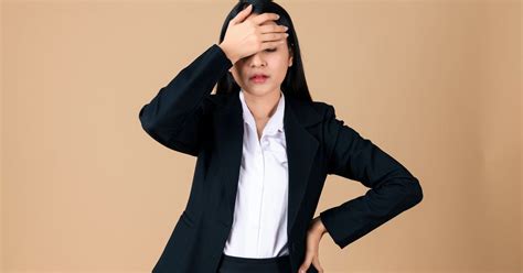 How To Tell Your Co-Worker That They Made A Mistake At Work | HuffPost Life