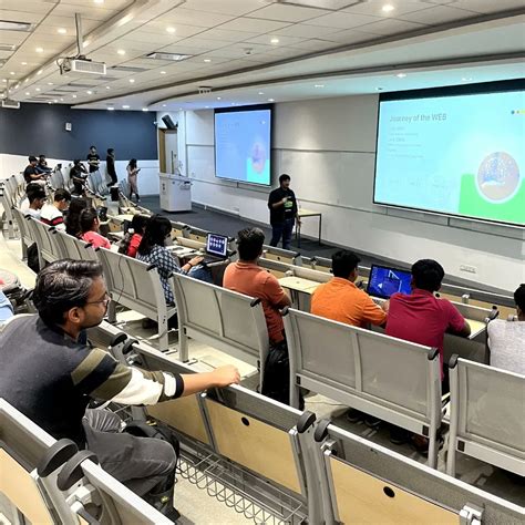 Jay Vardhan Singh Jayvsingh10 Twitter