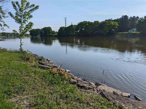 99xx queen oaks drive machesney park il 61115 mls id 202402425