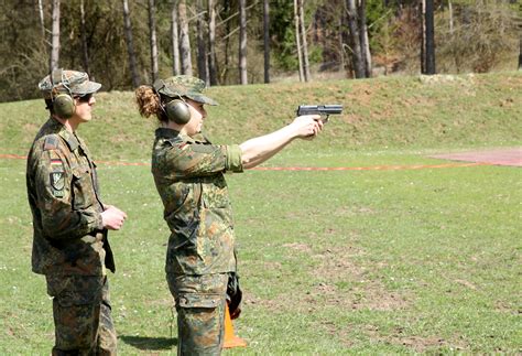 Us Soldiers Earn German Army Proficiency Badge Article The United