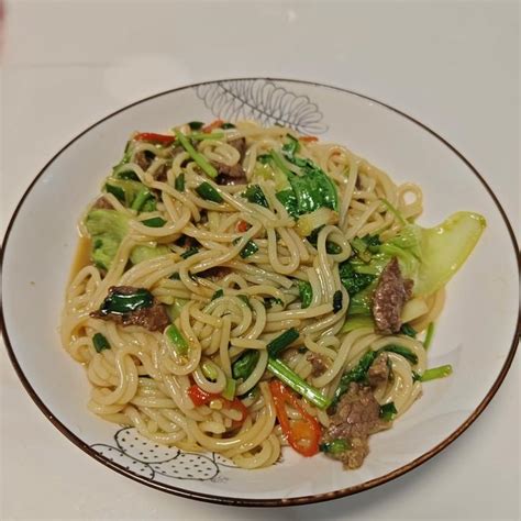 【牛肉炒粉（江西版，简单易上手）的做法步骤图】极品吃货丶下厨房