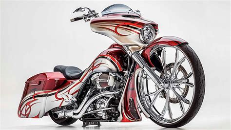 Custom Harley Davidson Street Glide