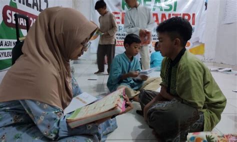 Kegiatan Santri Pesantren Al Hilal 7 Cipadung Wetan Sedekah Quran