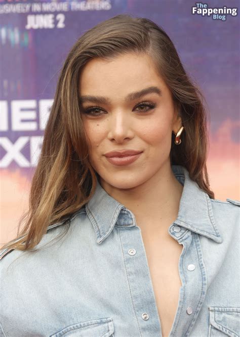 Hailee Steinfeld Heather Bansley Haileesteinfeld Nude Leaks Photo