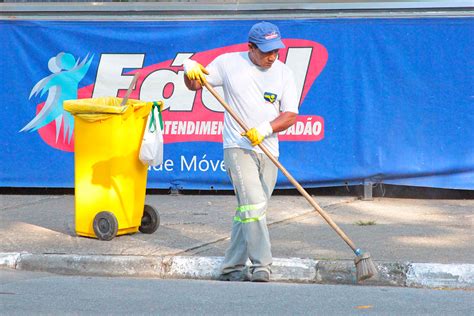 Proguaru garante varrição de ruas e avenidas durante o carnaval