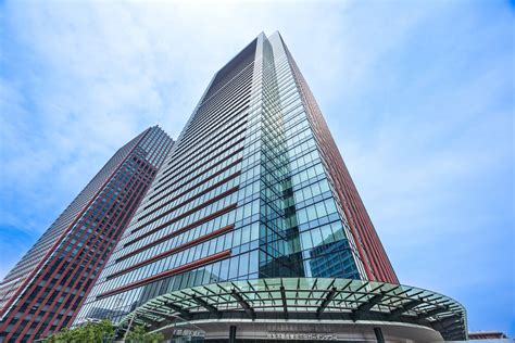 住友不動産東京三田ガーデンタワー（東京） ガラスワンダーランド 日本板硝子
