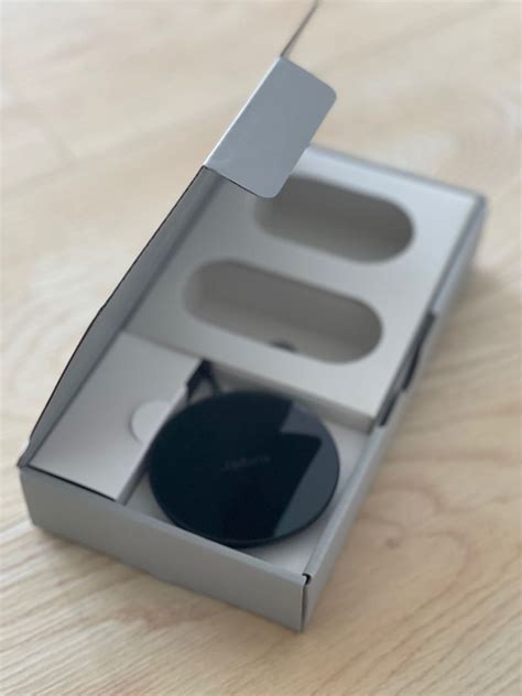 Jabra Wireless Charging Pad Mobile Phones Gadgets Mobile Gadget Accessories Chargers