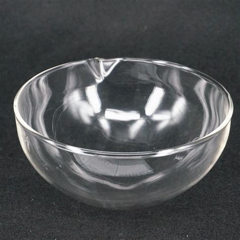 150mm Diameter Glass Evaporating Dish Round Bottom With Spout For