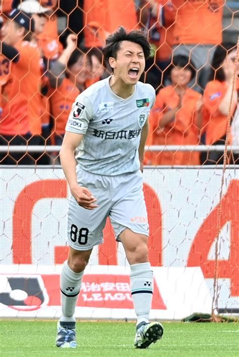 「もー号泣」j1アビスパ福岡・松岡大起の古巣スタジアムでの行動に驚きの声「これが松岡選手なんだよなぁ」：「おっ！」でつながる地元密着のスポーツ