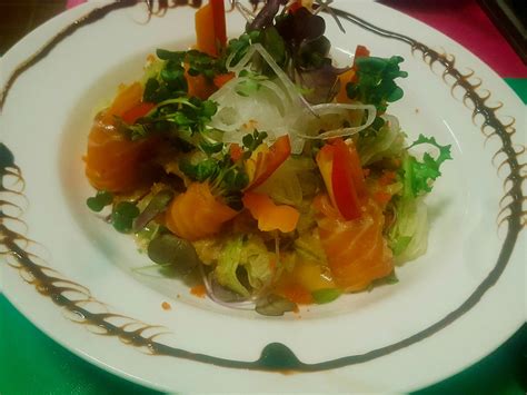 사과소스를 곁들인 사과채연어샐러드♡