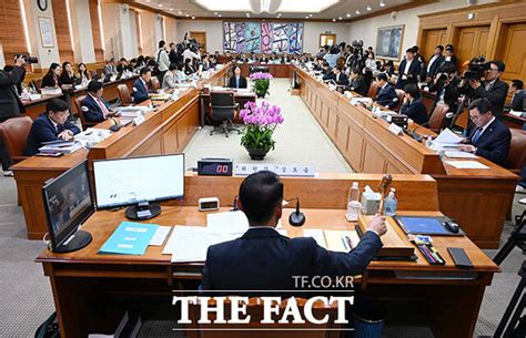 대법원장 없는 대법원 국감공백 해소 협조해 달라 Tf사진관 포토 기사 더팩트