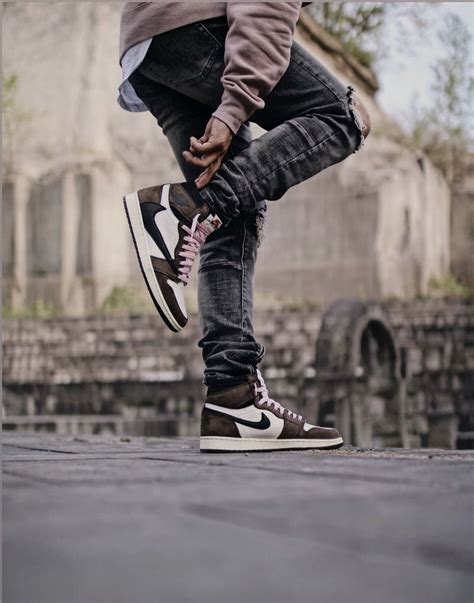 Pin By Rishaun Butler On Mens Casual Outfits Air Jordans Travis