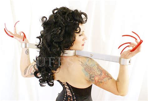 Rigid Spreader Bar Stocks Restraint Kb 221 Cuffstore