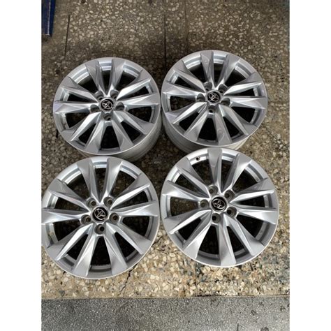 中古圈 Toyota Corolla Cross 17吋原廠鋁圈 5孔 1143 5x114 5114 Chr 蝦皮購物