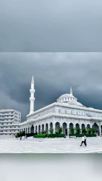 القرآنالكريم سعودالشريم ربي اجعلني مقيم الصلاه ومن ذريتي ربنا وتقبل