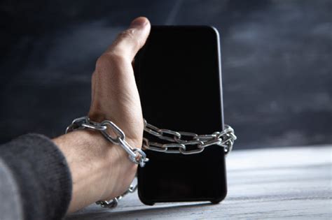 전 여친 성관계 영상 유포한 60대징역 1년