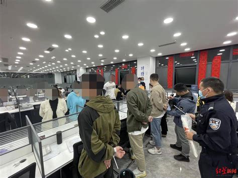 银行贷款推销电话频骚扰？警惕陷入陷阱！有市民被“套路”198万元女士公司资金