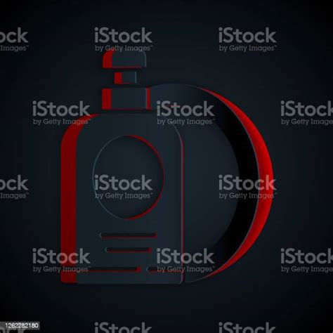 검은 색 배경에 분리 된 식기 세척 액체 병과 접시 아이콘을 잘라 종이 설거지용 액체 세제 종이 아트 스타일 벡터 일러스트레이션