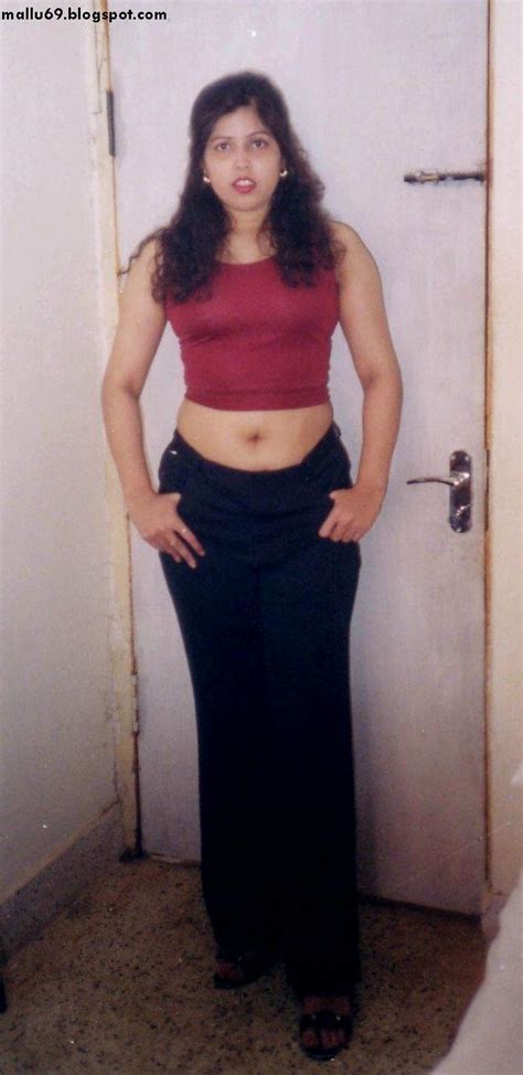 Hot Kadalu Aunthy Hot Aunty