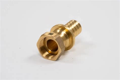 Купить Переходник с накидной гайкой 20-G 3/4 MX артикул 11096891001 ...