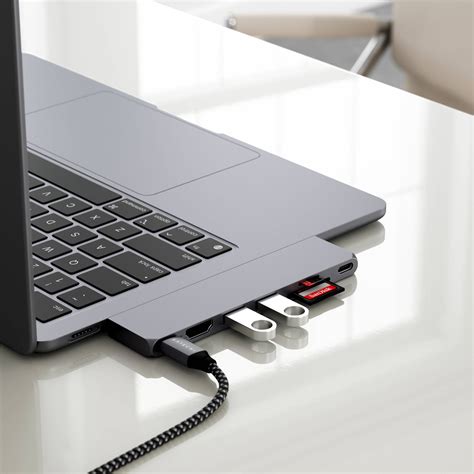 Pro Hub Slim Satechi Apple And Pc Accessories