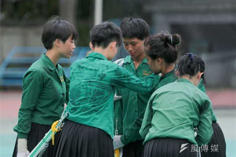 服儀終於解禁 高中職生9月開學可混搭制服、體育服 風傳媒
