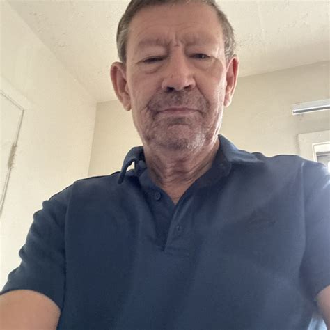 موديل الكاميرا Shirtless2222 دردشة وعرض جنس مجاني Stripchat