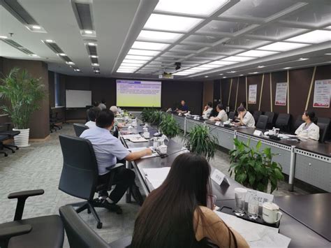 雷清泉院士团队赴中车青岛四方车辆研究所参观洽谈 先进电工材料研究院 青岛科技大学