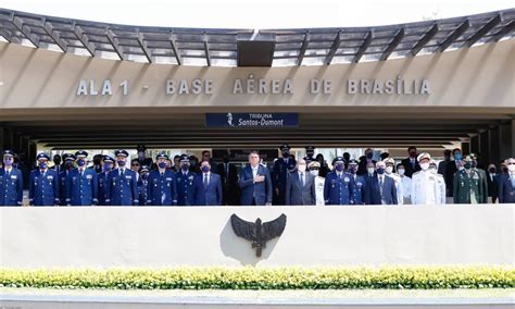 Após demissão comandante da Aeronáutica diz que Força Aérea é instituição de Estado e segue