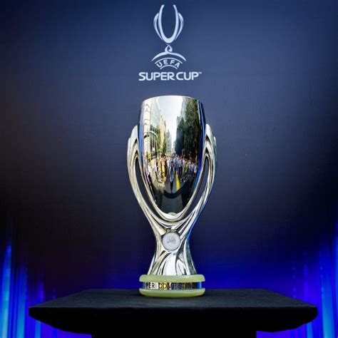 Uefa Super Cup 4th Trophy European International Clubs Trophy Is