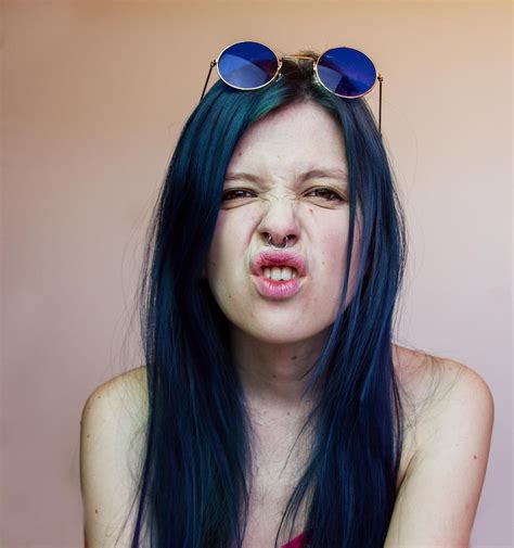 Fille Moche Photos Téléchargez Gratuitement Des Images De Haute