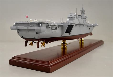 海上自衛隊いずも型護衛艦 Ddh 183「いずも」精密模型完成品 Ddhizumoclass Helicopter Destroyer