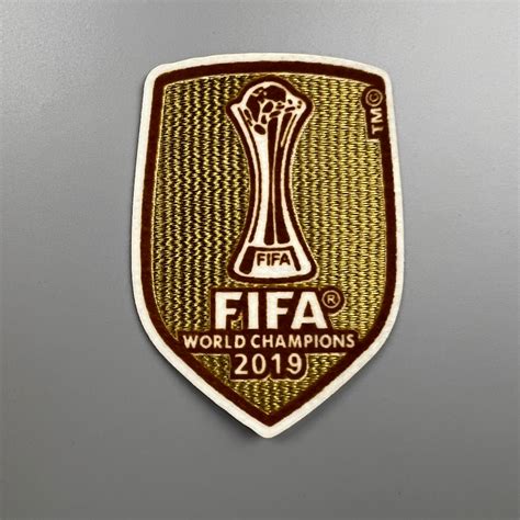 อาร์ม ติดเสื้อฟุตบอล Fifa Club World Champions 2019 แบบกัมมะหยี่ แชมป์