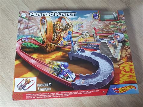 Hot Wheels Mario Kart Bowser Castle